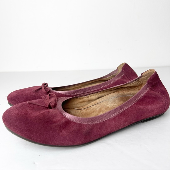 Vionic | Shoes | Sz 95 Vionic Light Red Suede Leather Bow Flats | Poshmark